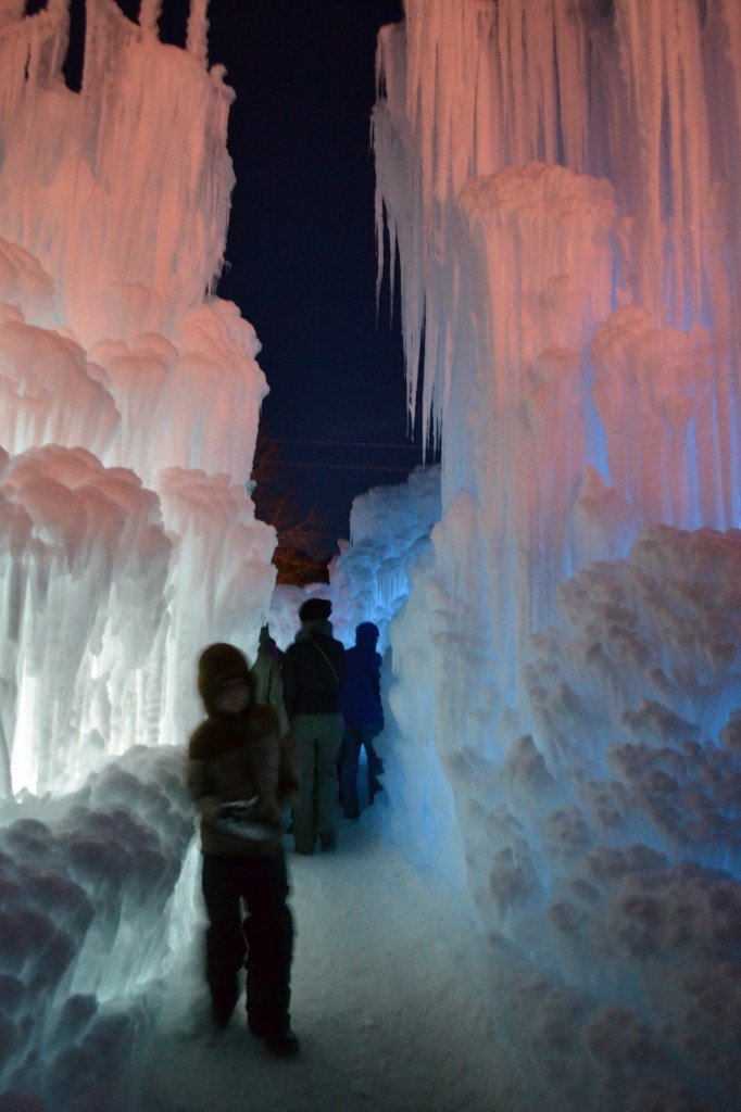 Photography – Ice Castles in Midway Utah | Sixteen Small Stones